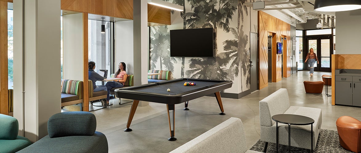 Dundee | UCR Housing Services